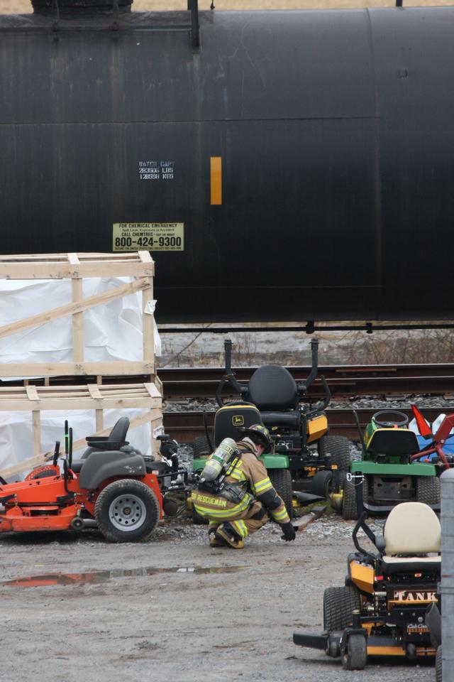 HAZMAT Incident: Railcar leaks Propane Gas in Pocopson - Longwood Fire ...